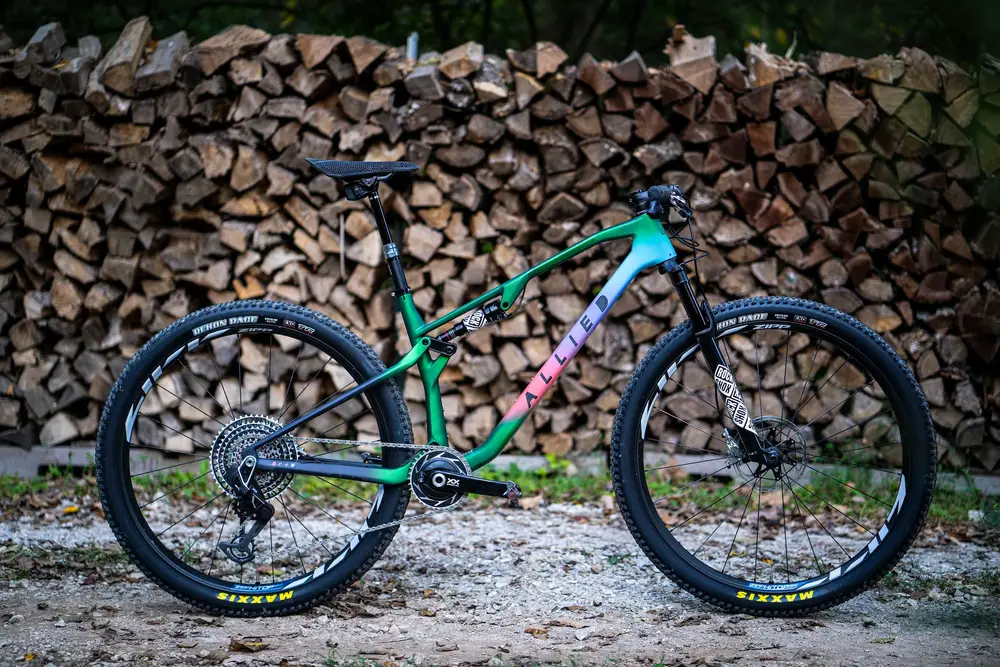 2023 Allied BC40 The OZ Limited Edition Frameset – Specs, Comparisons ...