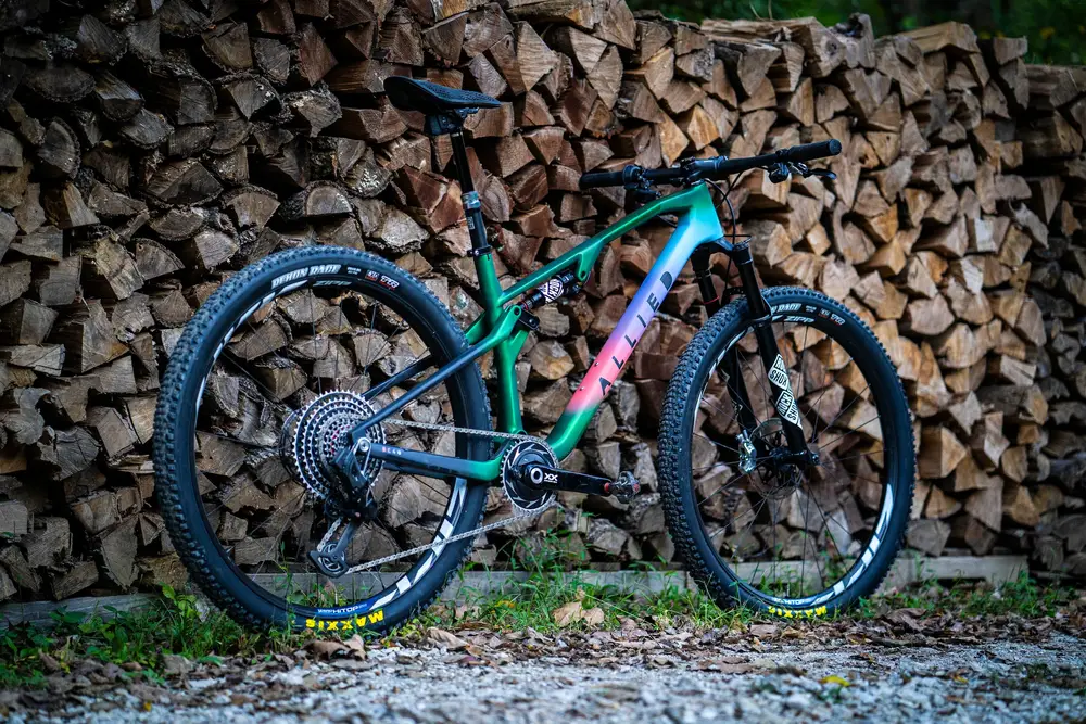 2023 Allied BC40 The OZ Limited Edition Frameset – Specs, Comparisons ...