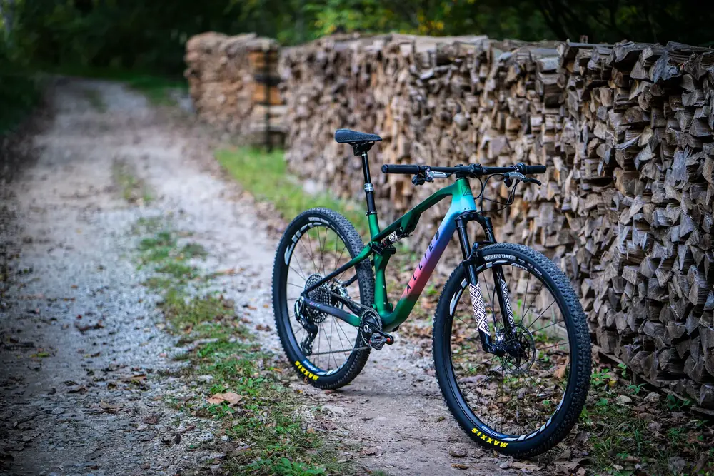 2023 Allied BC40 The OZ Limited Edition Frameset – Specs, Comparisons ...