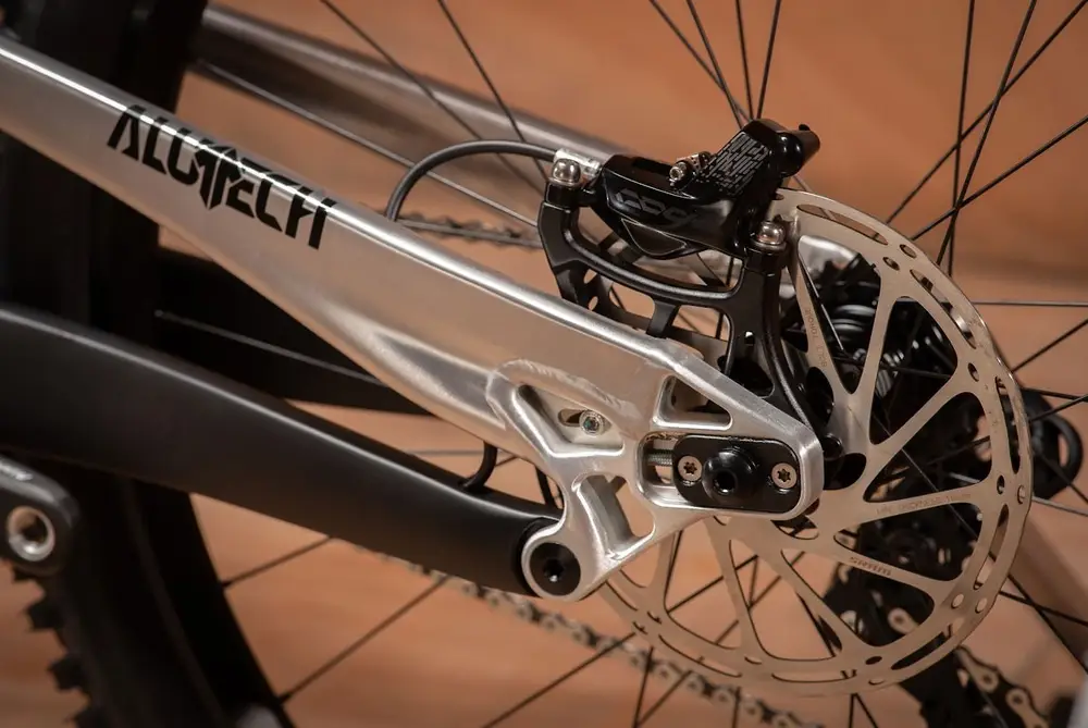 2021 Alutech Sennes 3.0 RaceReady 27.5 – Specs, Comparisons, Reviews ...