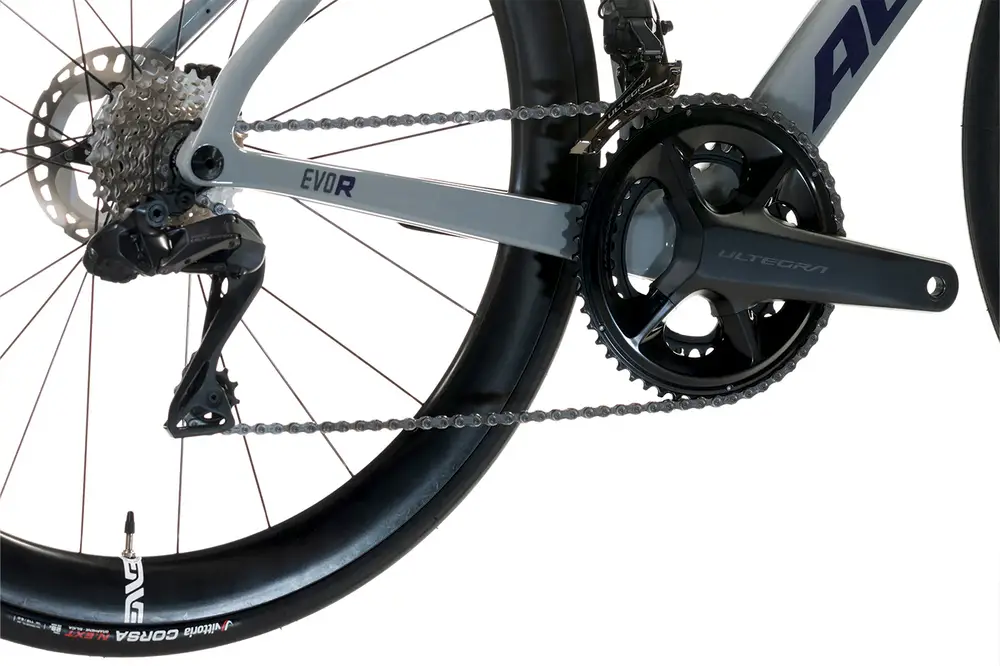 2023 Aquila Equipe EVO R - Ultegra R8150 Di2 – Specs, Comparisons ...