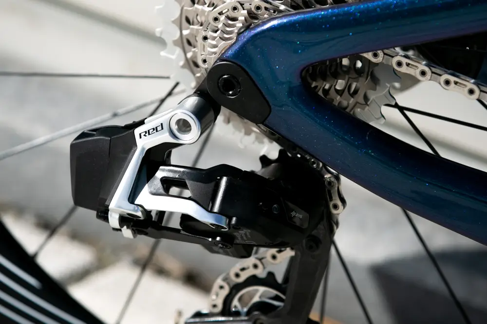 2024 Argon 18 E-119 Tri+ Disc SRAM RED AXS – Specs, Comparisons ...