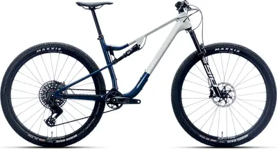 Compare: 2025 Ari SIGNAL Pro vs Orbea OIZ M21 vs Scott Spark RC Team ...