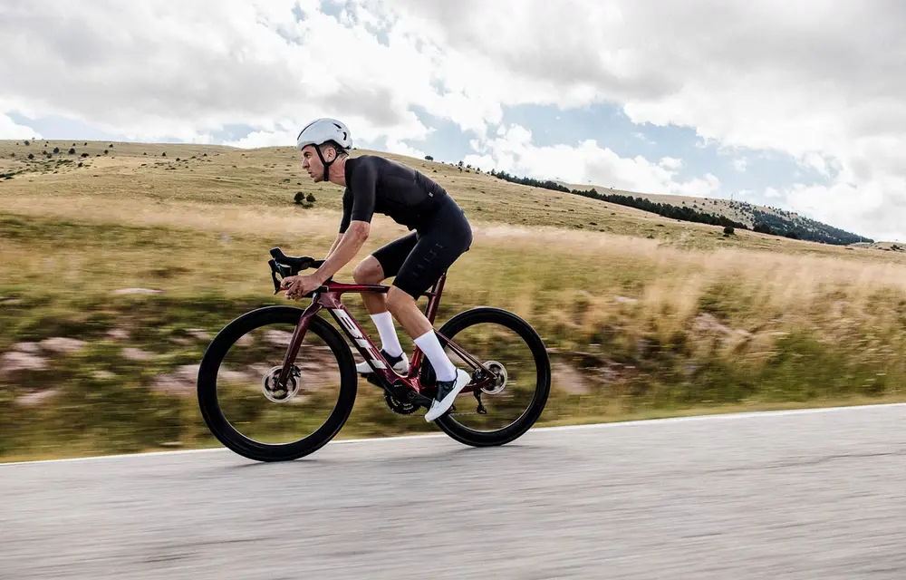 2023 BH iAEROLIGHT PRO 1.9 – Specs, Comparisons, Reviews – 99 Spokes