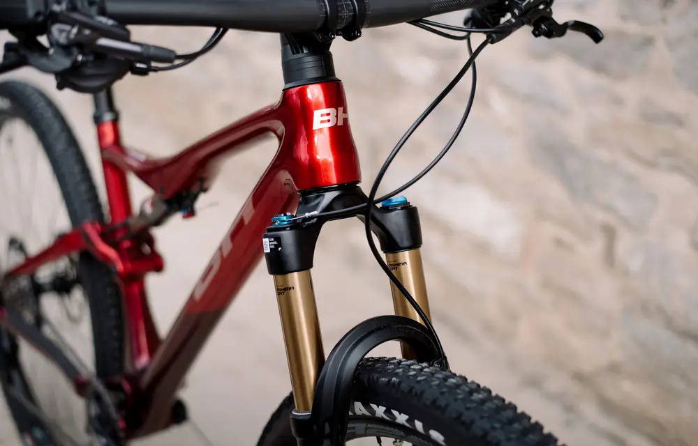 2023 BH LYNX RACE LT 7.5 – Specs, Comparisons, Reviews – 99 Spokes