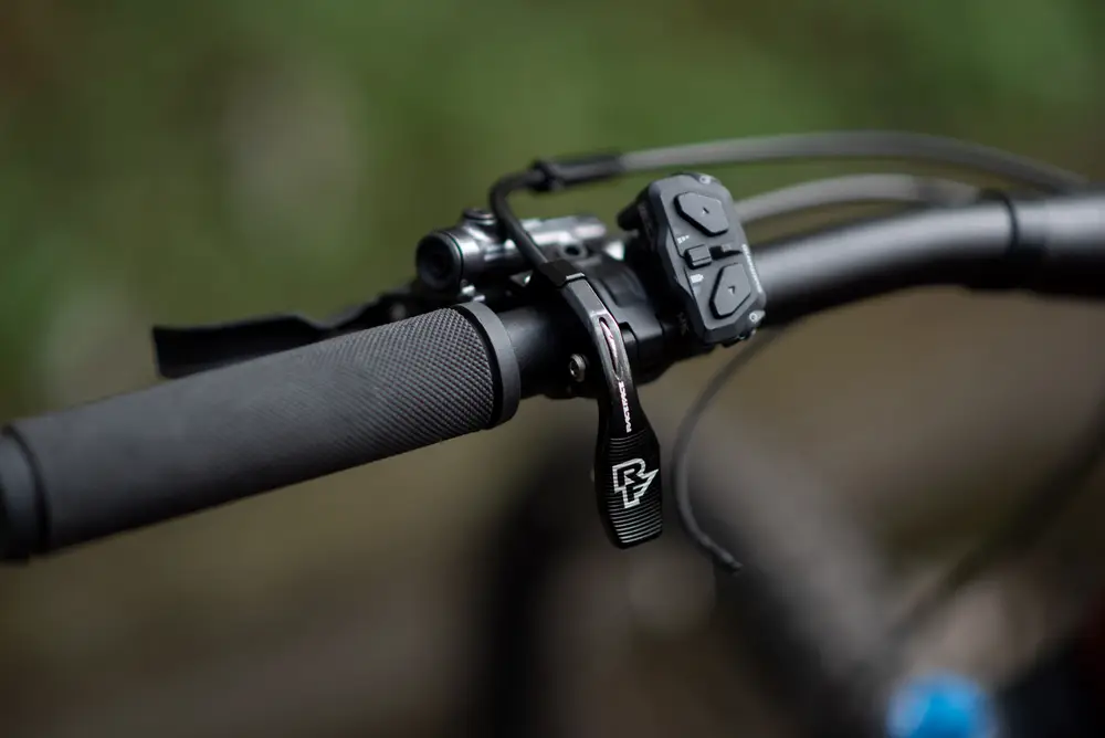 2024 BH ATOMe LYNX PRO 8.2 – Specs, Comparisons, Reviews – 99 Spokes