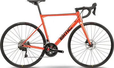 Compare: 2021 BMC Teammachine ALR DISC TWO vs Cannondale CAAD13 Disc ...