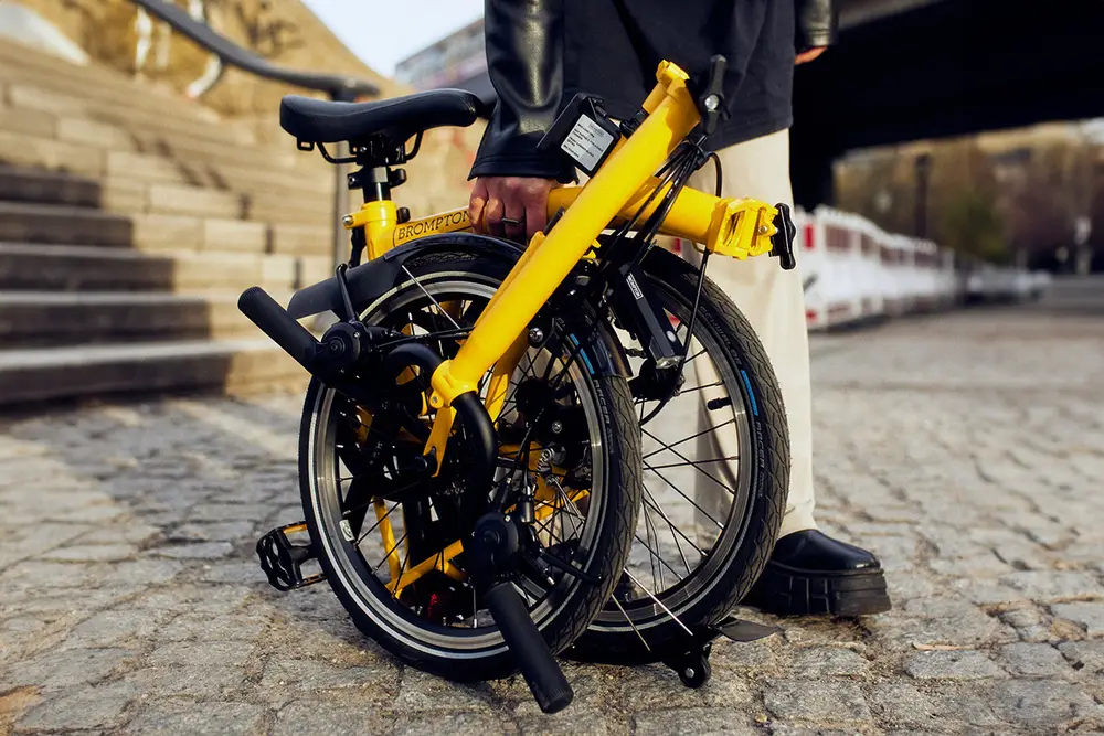 2024 Brompton C Line Urban - 2 Speed – Specs, Comparisons, Reviews – 99 ...