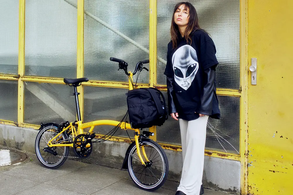 2024 Brompton C Line Urban - 2 Speed – Specs, Comparisons, Reviews – 99 ...