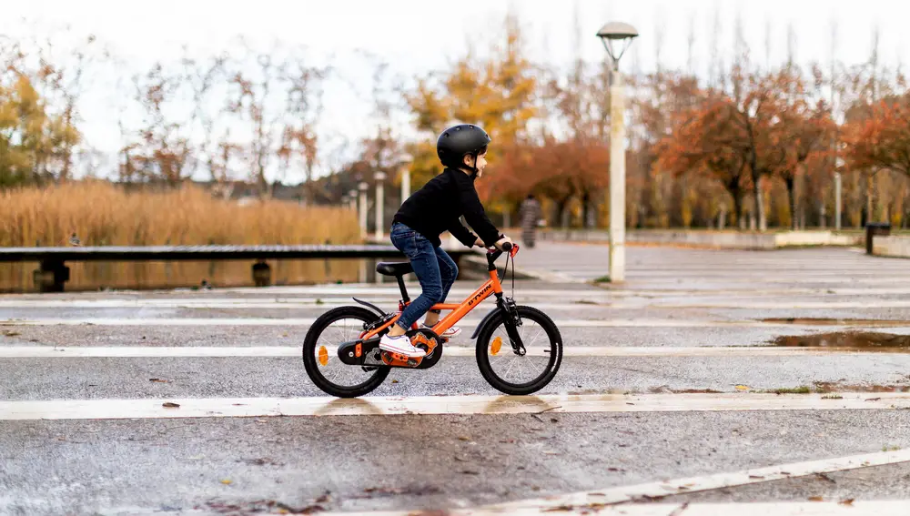 2023 B’TWIN Kids' 16-inch, chain guard, easy-braking bike – Specifiche ...