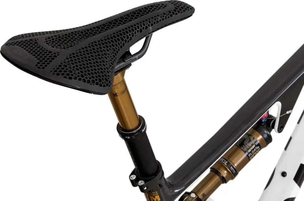 2024 Caloi Elite Carbon FS Team Farewell – Specs, Comparisons, Reviews ...