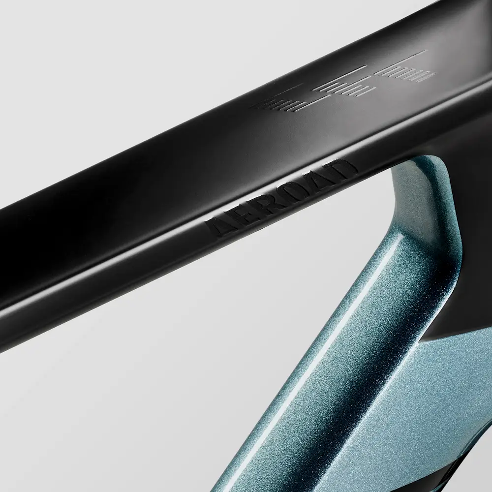 2023 Canyon Aeroad CFR Disc LTD – Specs, Comparisons, Reviews – 99 Spokes