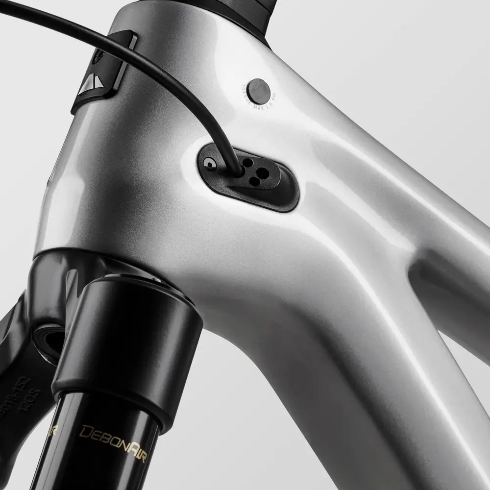 2023 Canyon Spectral CF 8 – Specs, Comparisons, Reviews – 99 Spokes