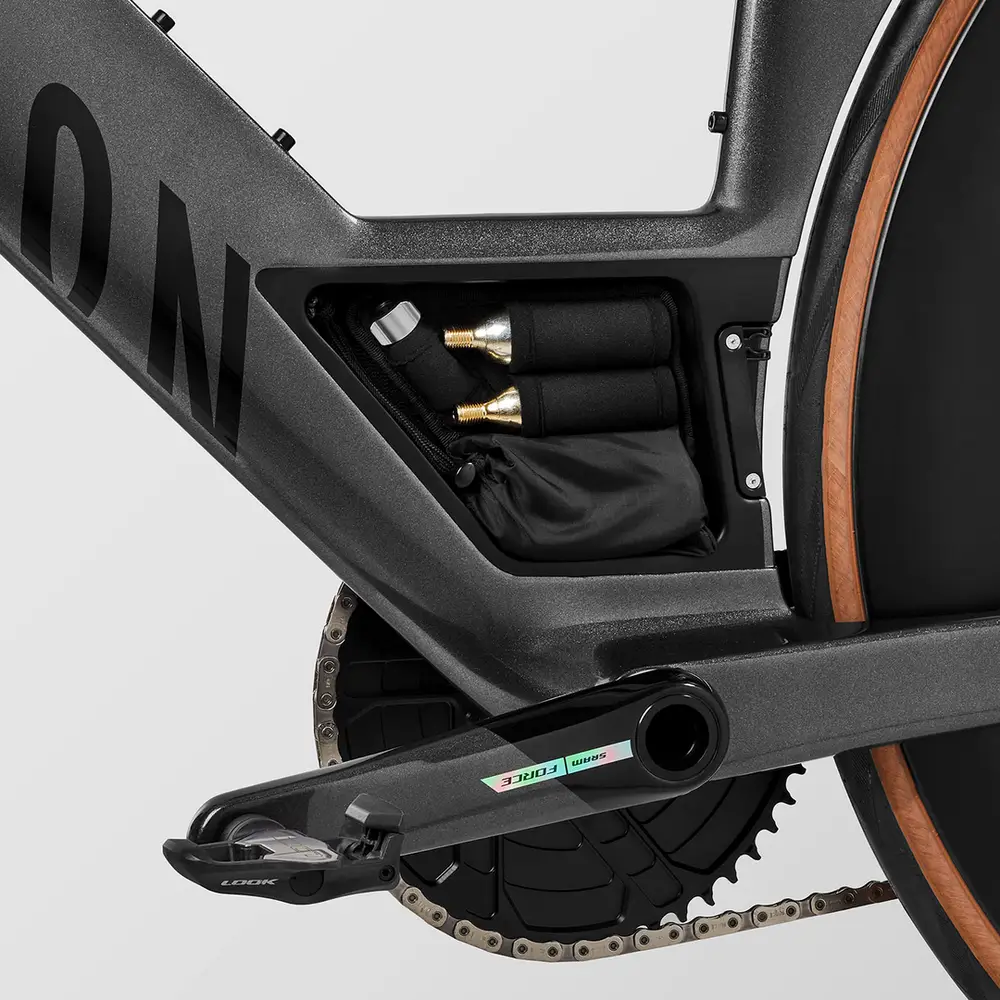 2023 Canyon Speedmax CF SLX 8 AXS 1by – Specs, Comparisons, Reviews ...