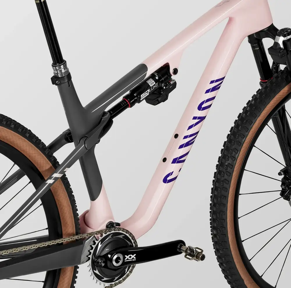2024 Canyon Lux World Cup CFR CLLCTV – Specs, Comparisons, Reviews – 99 ...