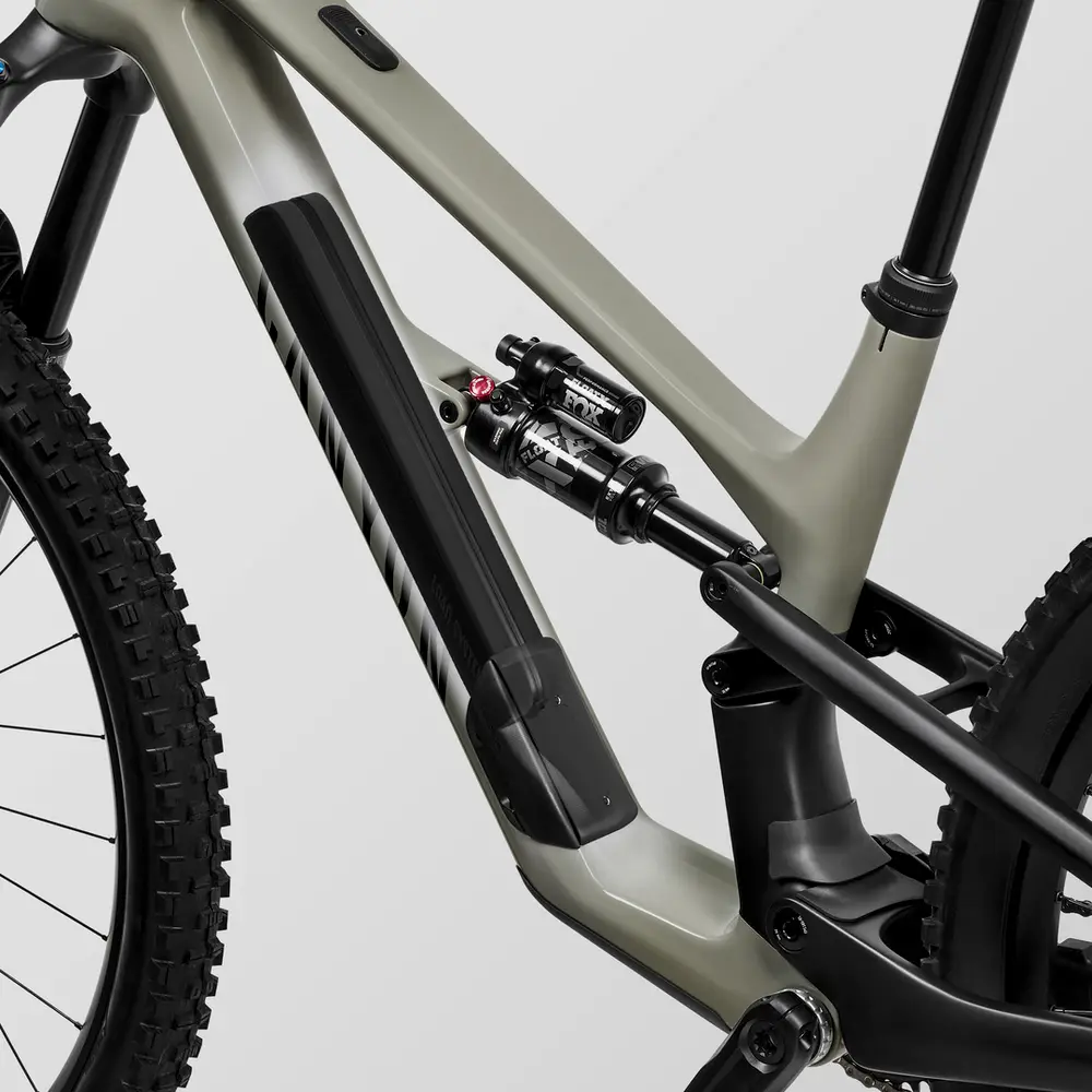 2024 Canyon Spectral CF 8 CLLCTV – Specs, Comparisons, Reviews – 99 Spokes