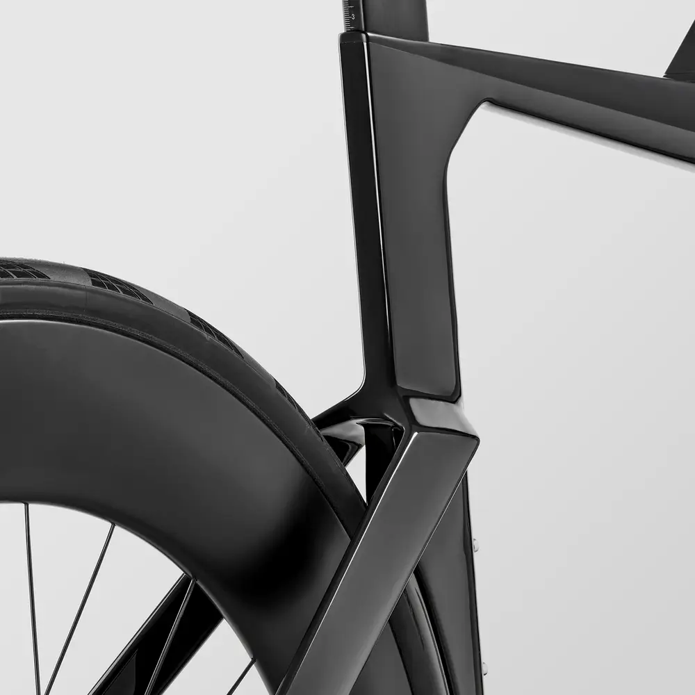 2024 Canyon Speedmax CF 8 Disc Di2 – Specs, Comparisons, Reviews – 99 ...