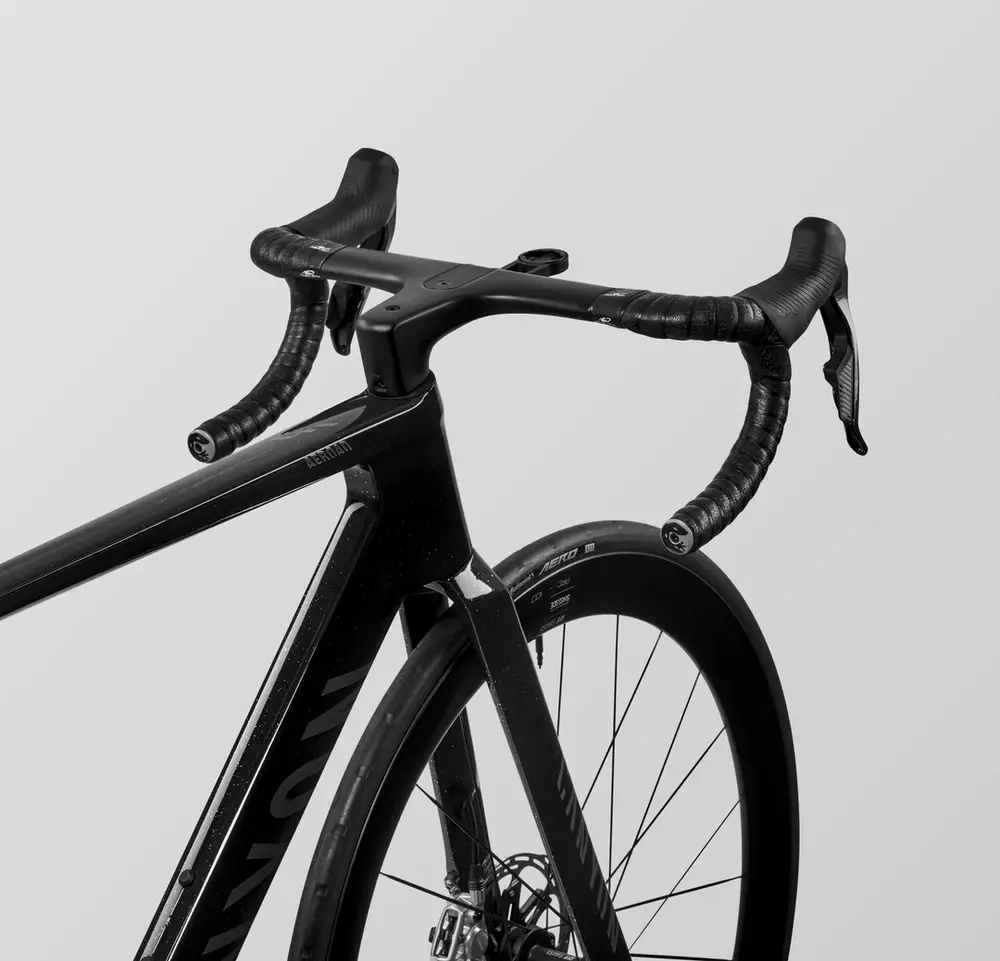 2025 Canyon Aeroad CFR AXS – Specs, Comparisons, Reviews – 99 Spokes