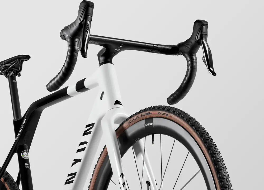 2025 Canyon Inflite CF SLX 7 – Specs, Comparisons, Reviews – 99 Spokes