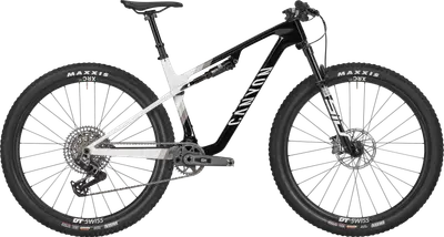 Compare: 2025 Canyon Lux World Cup CF 9 vs 2026 Specialized Epic 8 Comp ...