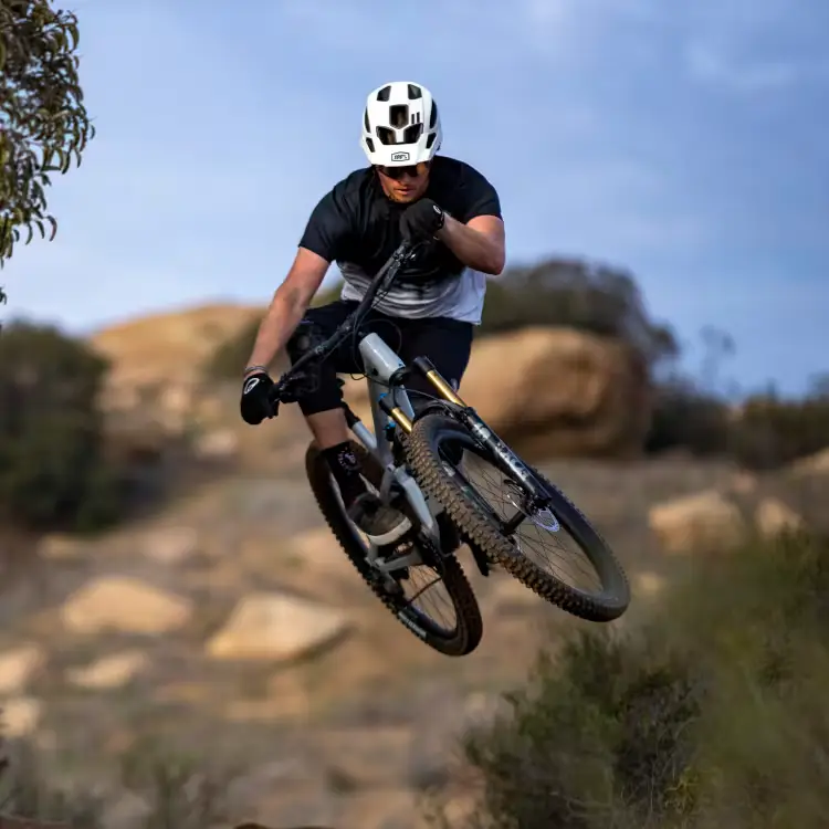 2025 Canyon Spectral 125 AL 4 – Specs, Comparisons, Reviews – 99 Spokes