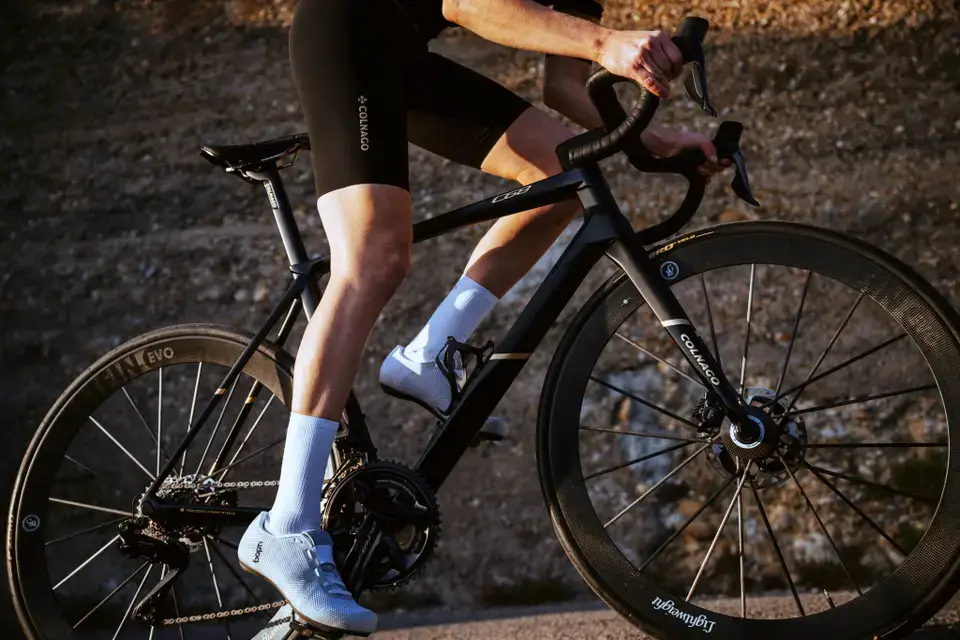 2025 Colnago C68 Road Ti Shimano Dura Ace Di2 – Specs, Comparisons ...