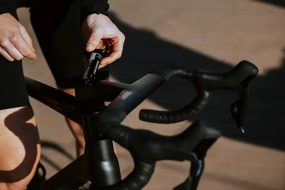 2025 Colnago C68 Road Ti Shimano Dura Ace Di2 – Specs, Comparisons ...