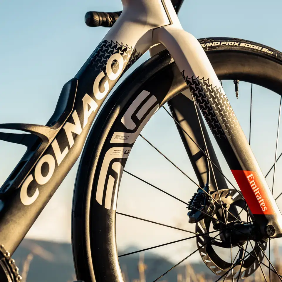 2025 Colnago Y1Rs Shimano Dura Ace Di2 – Specs, Comparisons, Reviews – 99 Spokes
