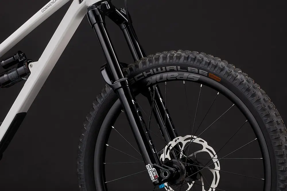 2022 Commençal CLASH 24 V2 – Specs, Comparisons, Reviews – 99 Spokes