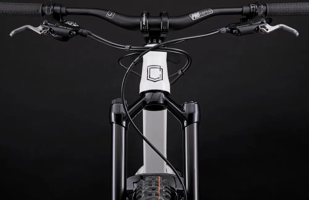 2022 Commençal CLASH 24 V2 – Specs, Comparisons, Reviews – 99 Spokes