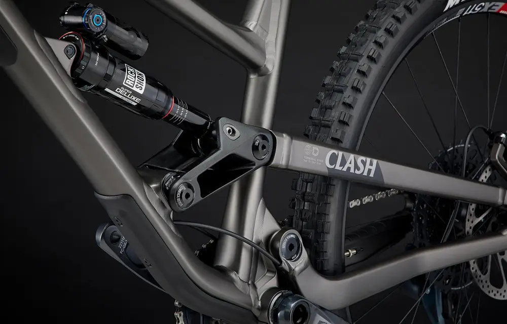 2022 Commençal CLASH RACE 2 – Specs, Comparisons, Reviews – 99 Spokes