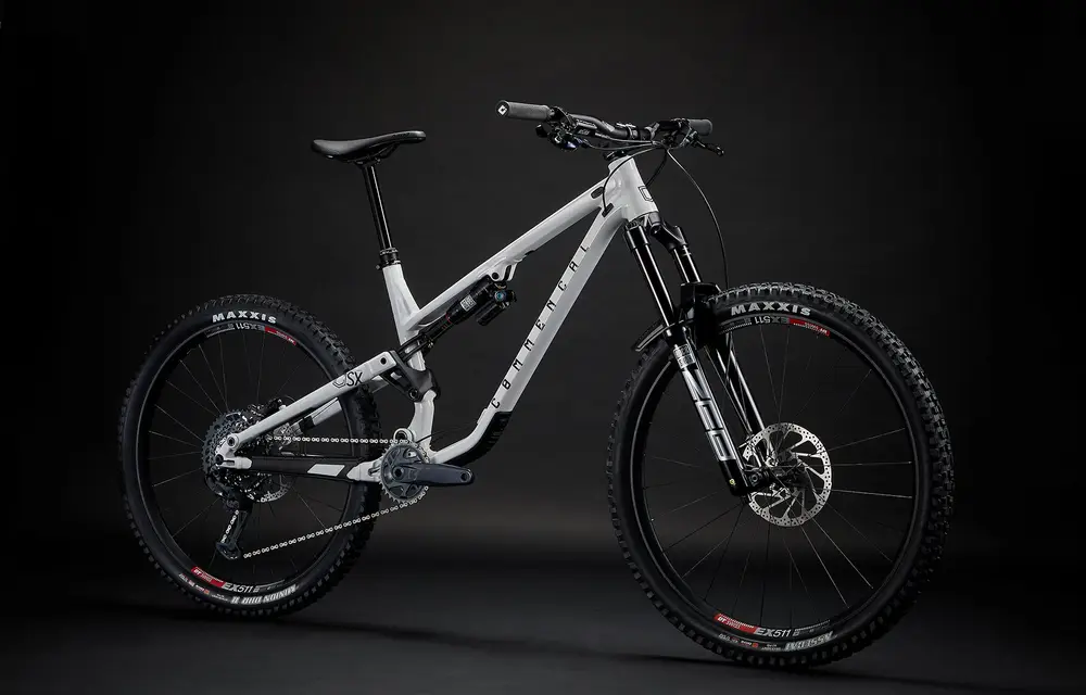 2022 Commençal META SX V4 RACE – Specs, Comparisons, Reviews – 99 Spokes
