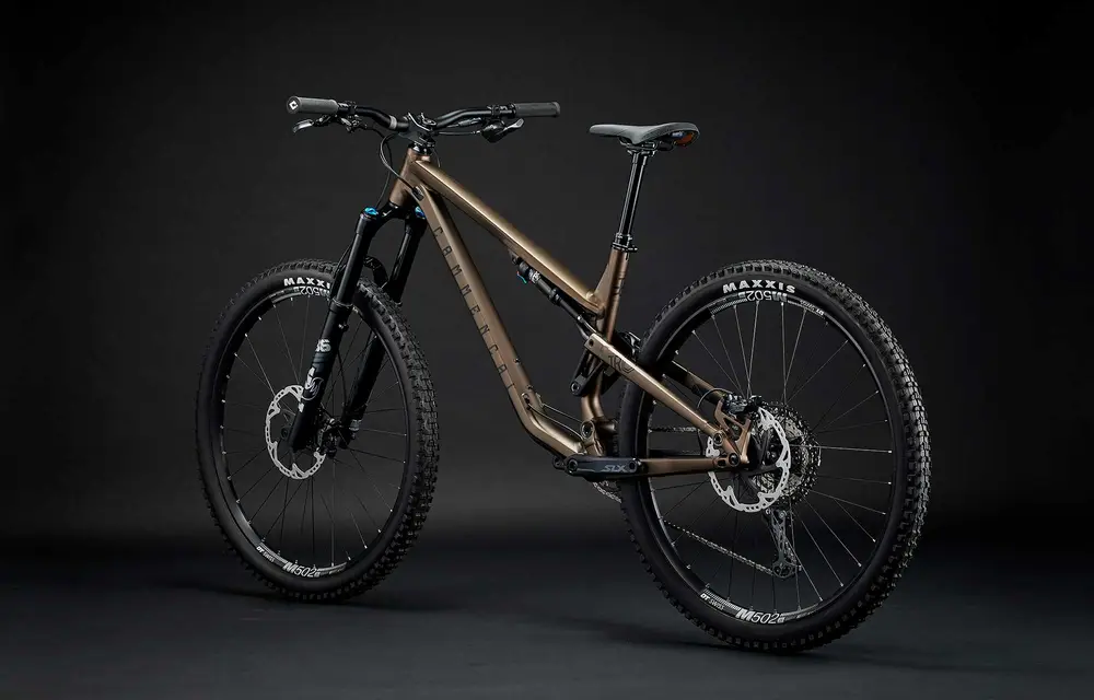 2022 Commençal META TR V4 ESSENTIAL – Specs, Comparisons, Reviews – 99 ...