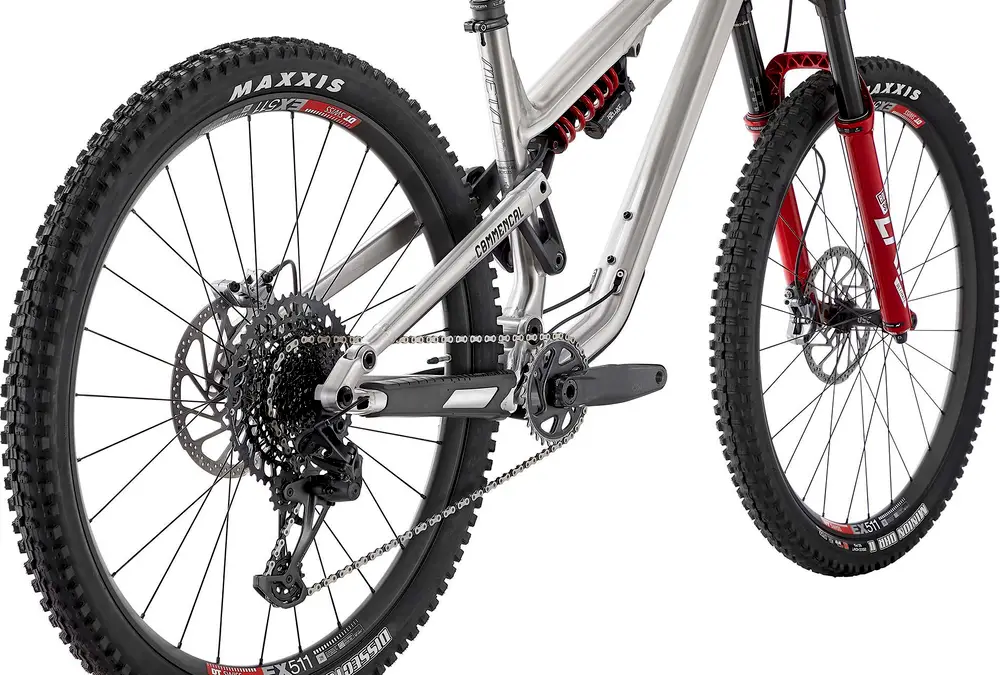 2022 Commençal META TR V4 RACE – Specs, Comparisons, Reviews – 99 Spokes