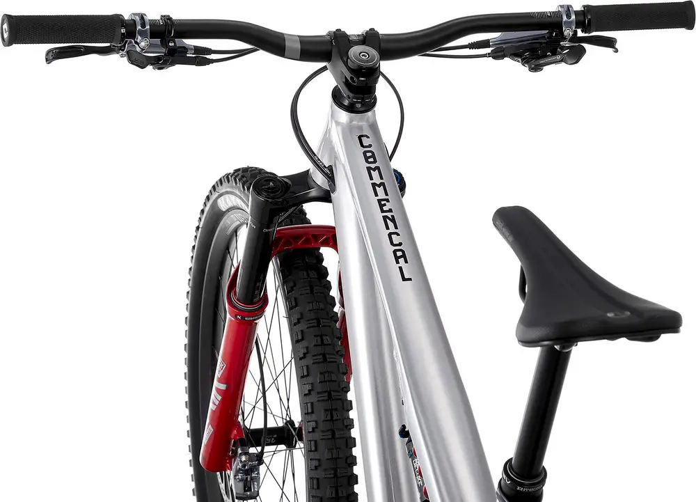 2022 Commençal META TR V4 RACE – Specs, Comparisons, Reviews – 99 Spokes