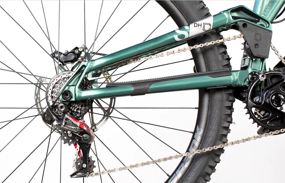 2022 Commençal SUPREME DH TEAM – Specs, Comparisons, Reviews – 99 Spokes