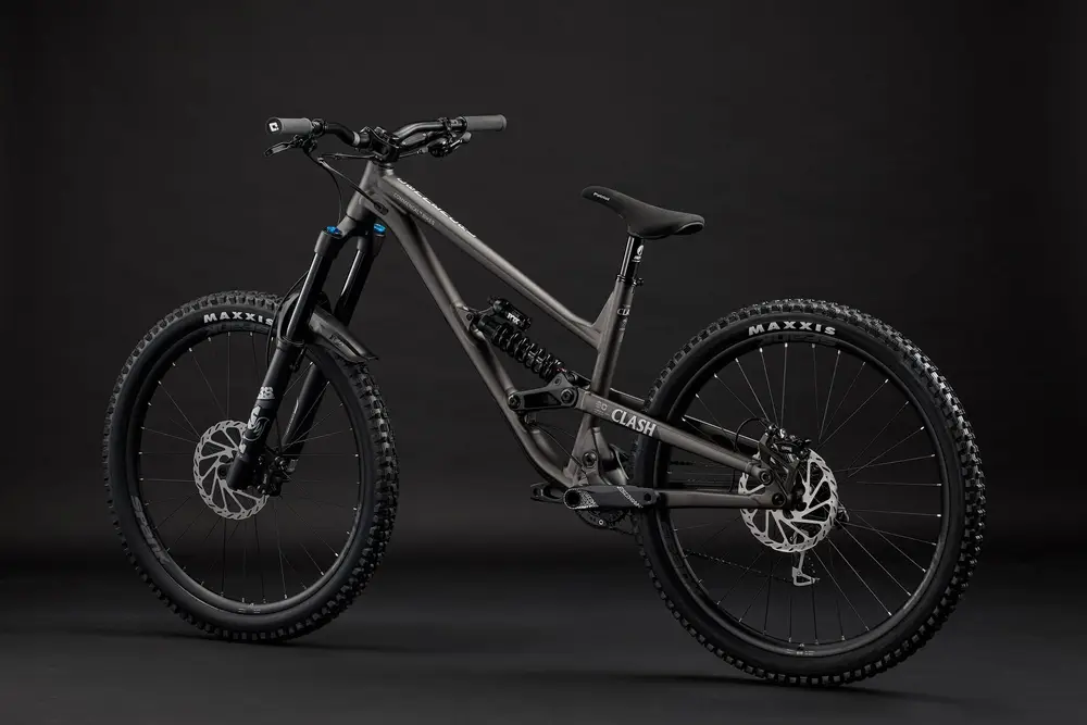 2023 Commençal CLASH RIDE PARK MOTO STYLE – Specs, Comparisons, Reviews ...