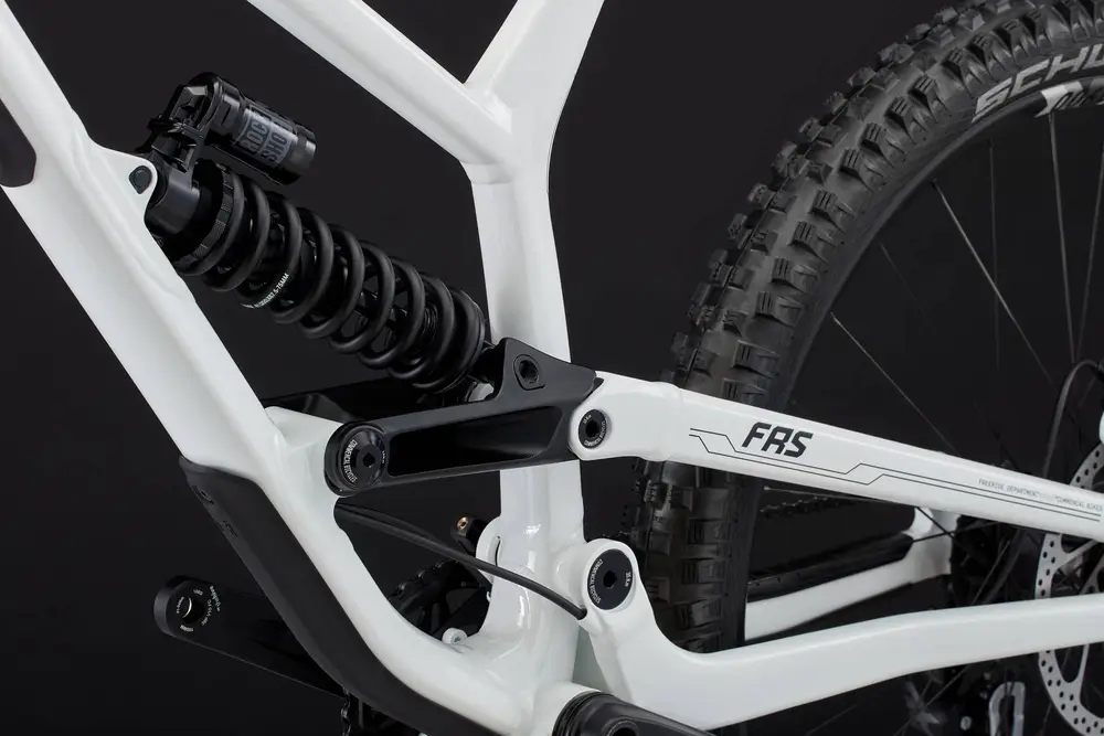 2023 Commençal FRS PARK – Specs, Comparisons, Reviews – 99 Spokes