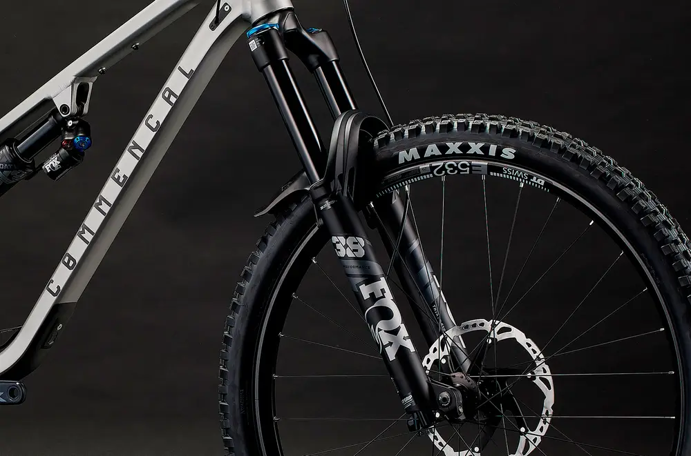 2023 Commençal META SX V5 ESSENTIAL – Specs, Comparisons, Reviews – 99 ...