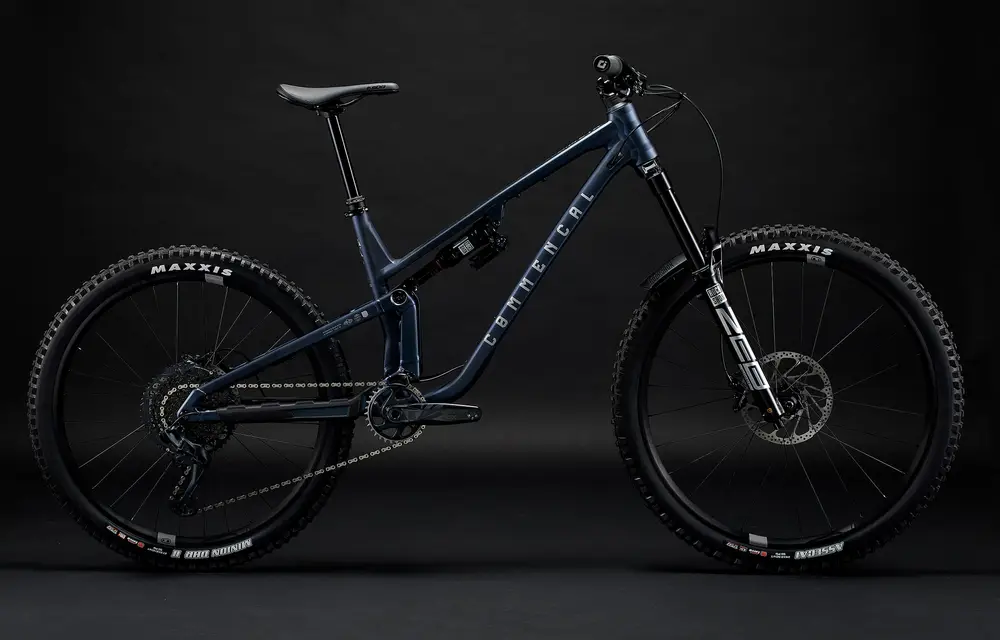 2023 Commençal META SX V5 RACE – Specs, Comparisons, Reviews – 99 Spokes