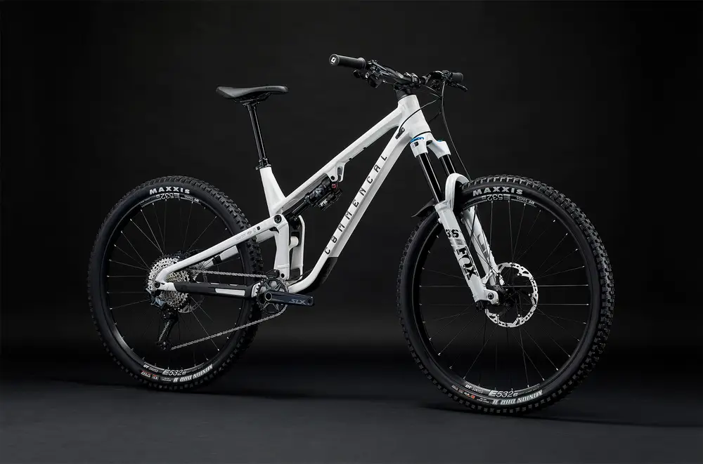2023 Commençal META V5 ESSENTIAL – Specs, Comparisons, Reviews – 99 Spokes