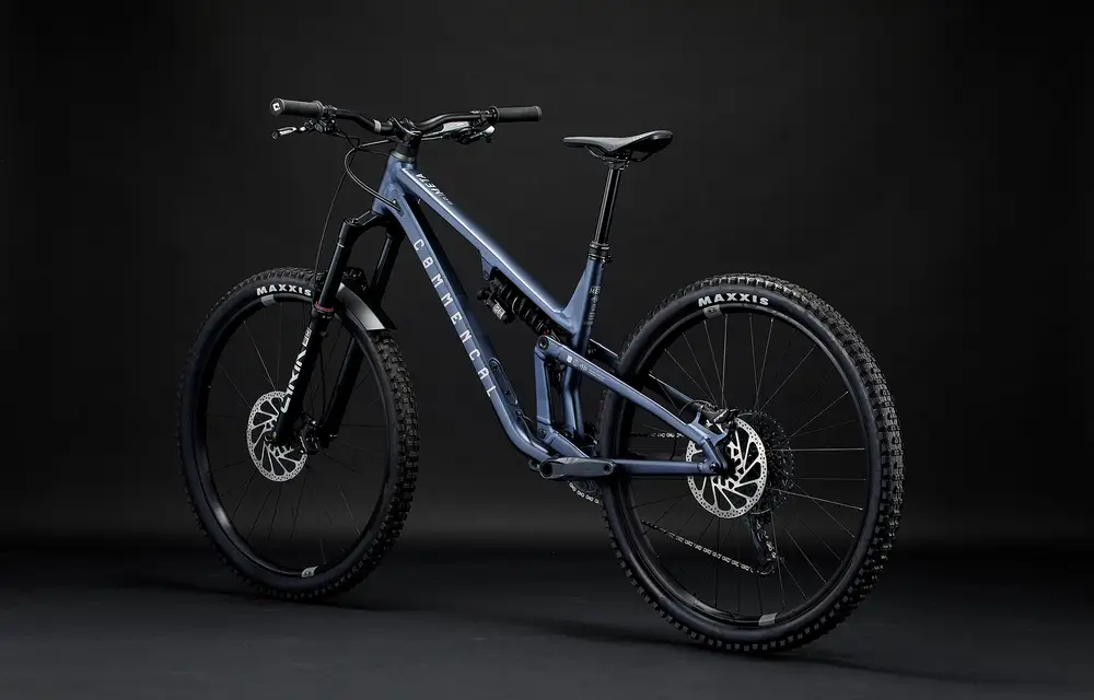 2023 Commençal META V5 RACE – Specs, Comparisons, Reviews – 99 Spokes