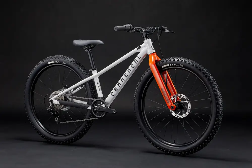 2023 Commençal RAMONES 24 REVOSHIFT – Specs, Comparisons, Reviews – 99 ...