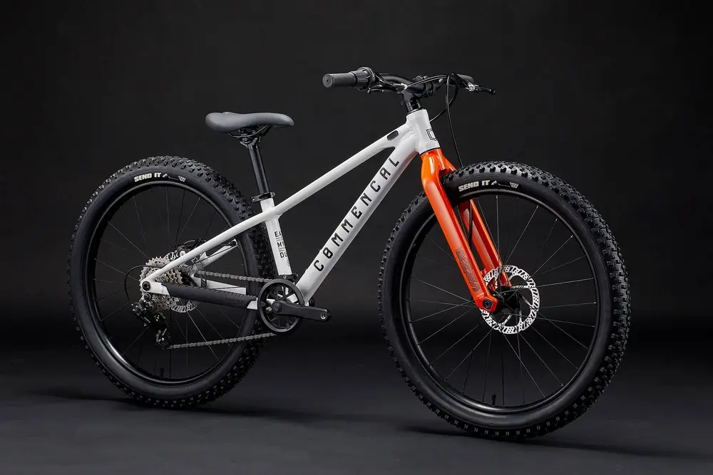 2023 Commençal RAMONES 24 REVOSHIFT – Specs, Comparisons, Reviews – 99 ...