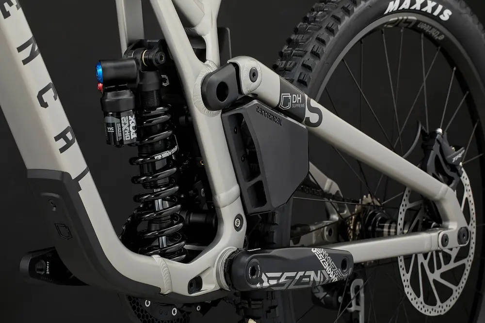 2023 Commençal SUPREME DH V5 ESSENTIAL – Specs, Comparisons, Reviews ...