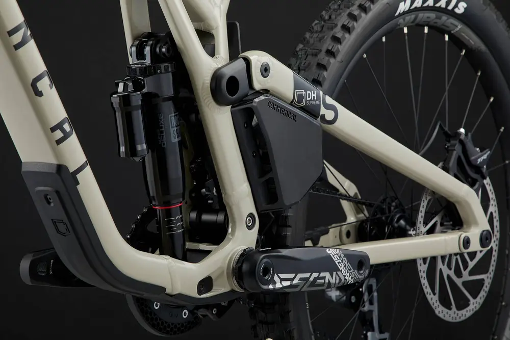 2023 Commençal SUPREME DH V5 RIDE – Specs, Comparisons, Reviews – 99 Spokes