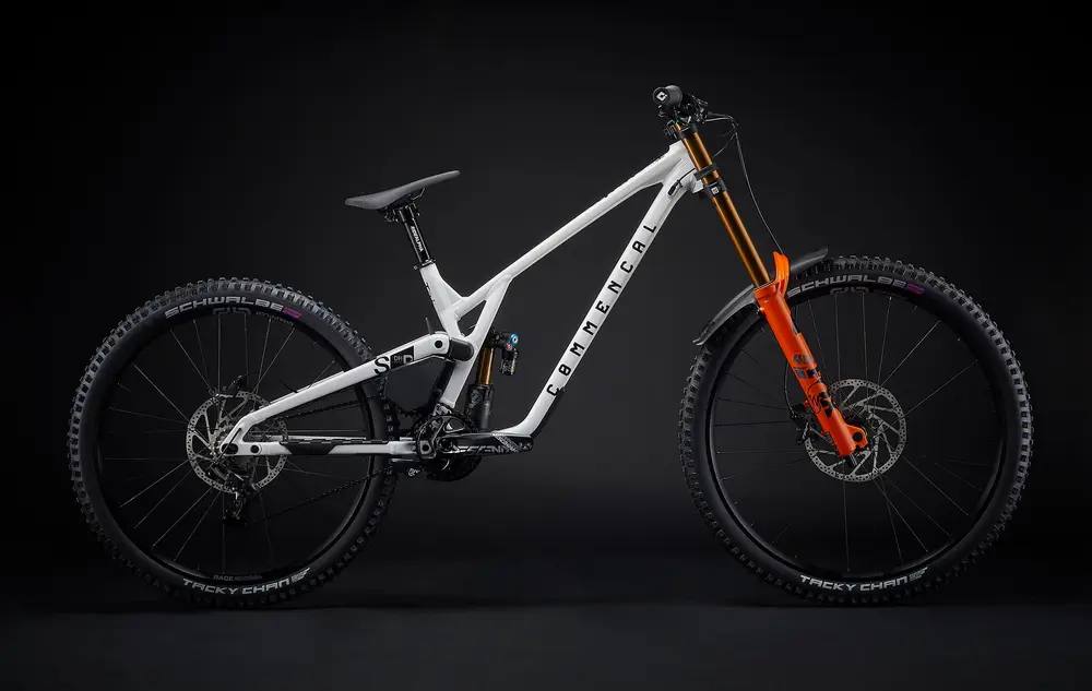 2023 Commençal SUPREME DH V5 SIGNATURE AIR – Specs, Comparisons ...