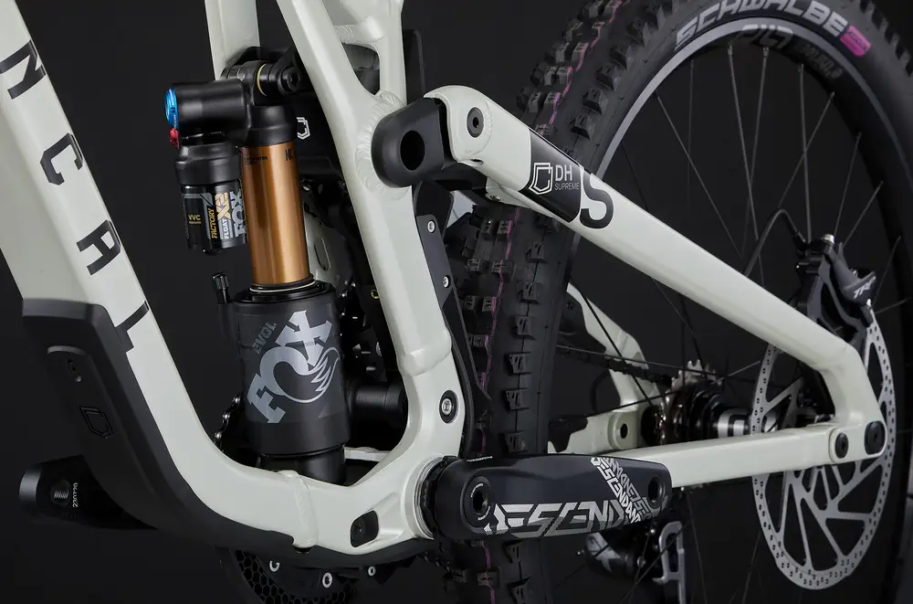 2023 Commençal SUPREME DH V5 SIGNATURE – Specs, Comparisons, Reviews ...