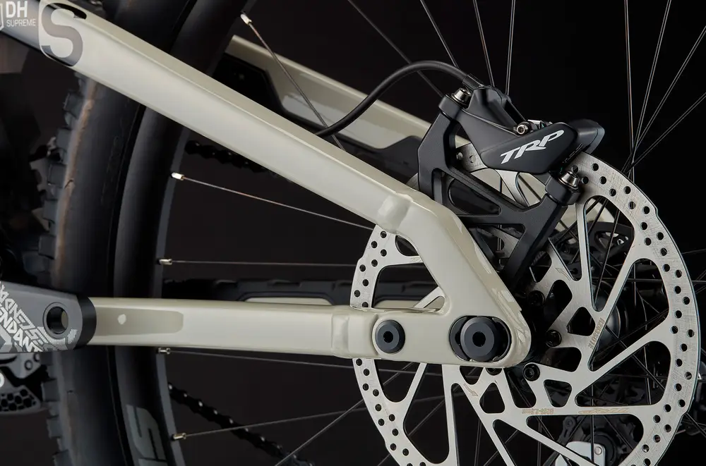 2023 Commençal SUPREME DH V5 XS NEW ROCKSHOX – Specs, Comparisons ...