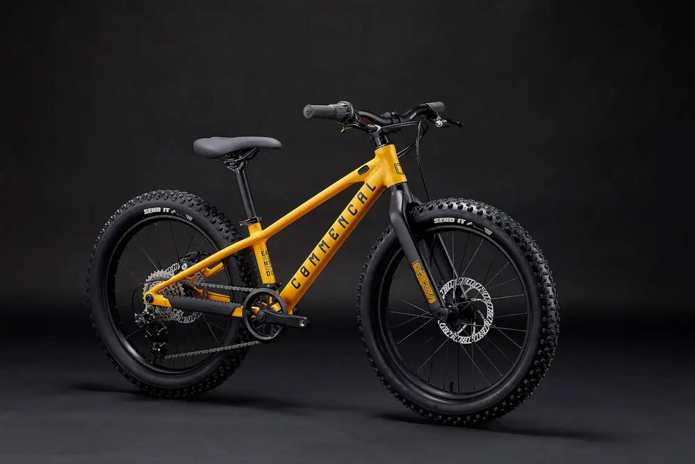 2024 Commençal RAMONES 20 REVOSHIFT OHLINS – Specs, Comparisons ...